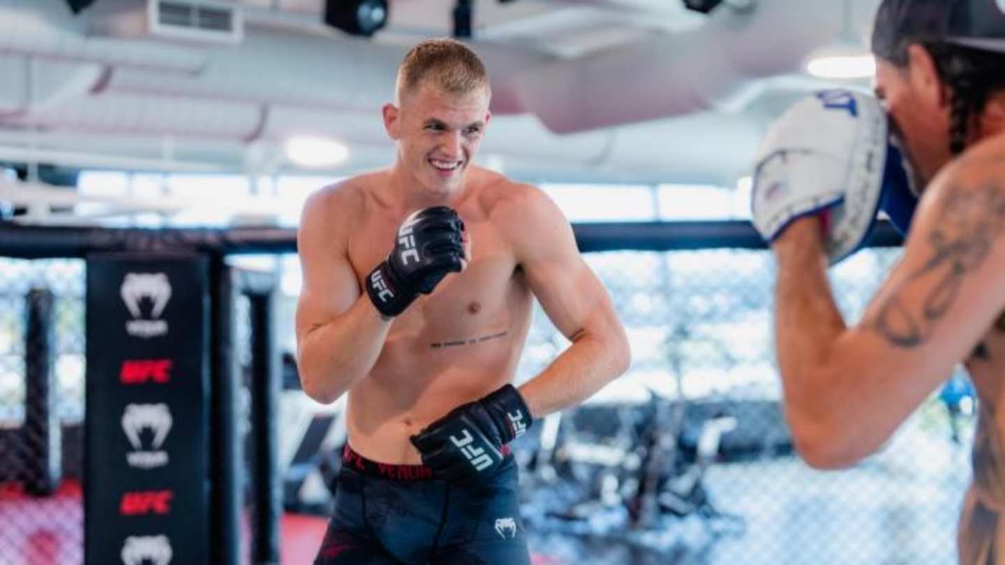 UFC 298 Card: Ian Garry Has Perplexing Prediction For Geoff Neal Fight ...