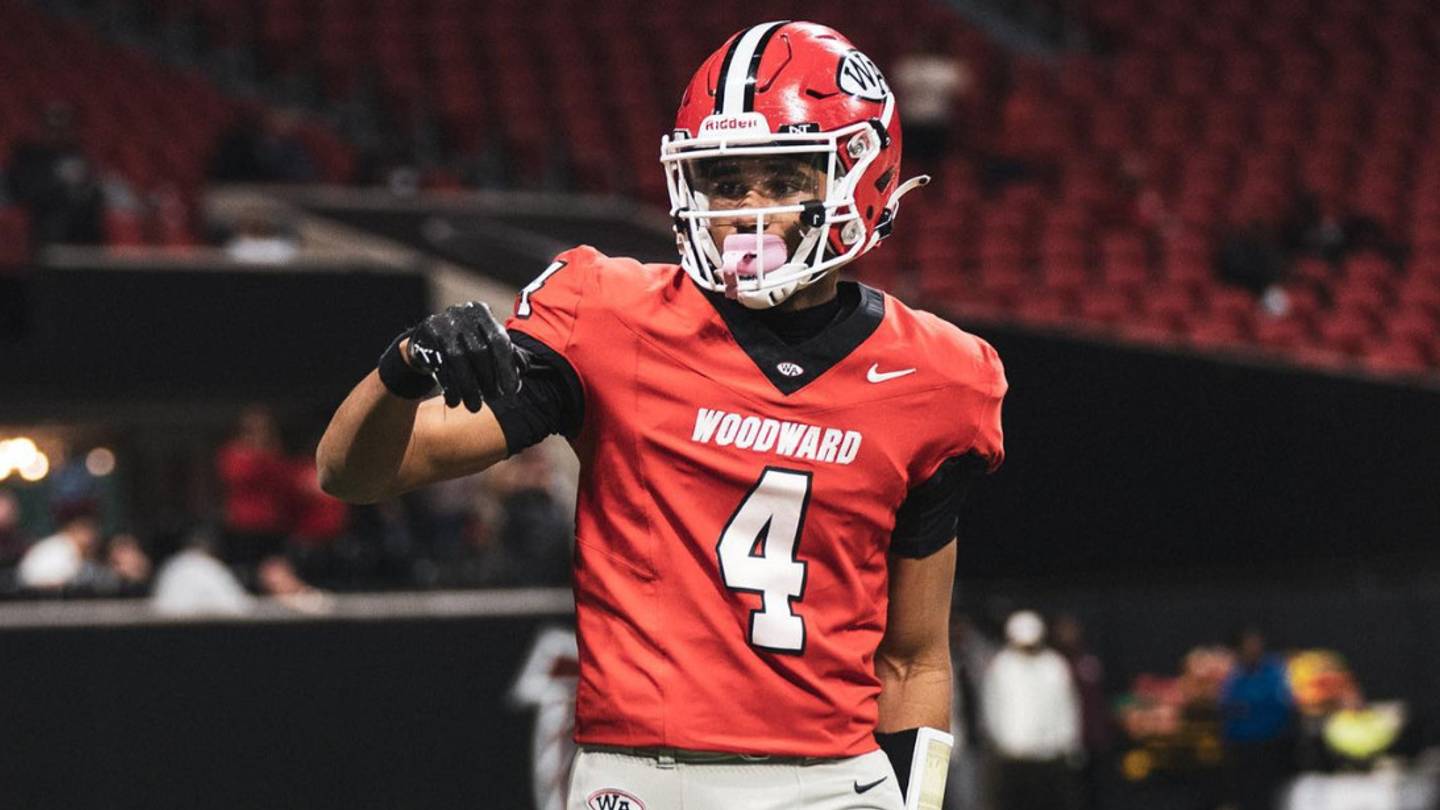 Wide Receiver Jerome Bettis Jr. Commits To Notre Dame - Sports ...
