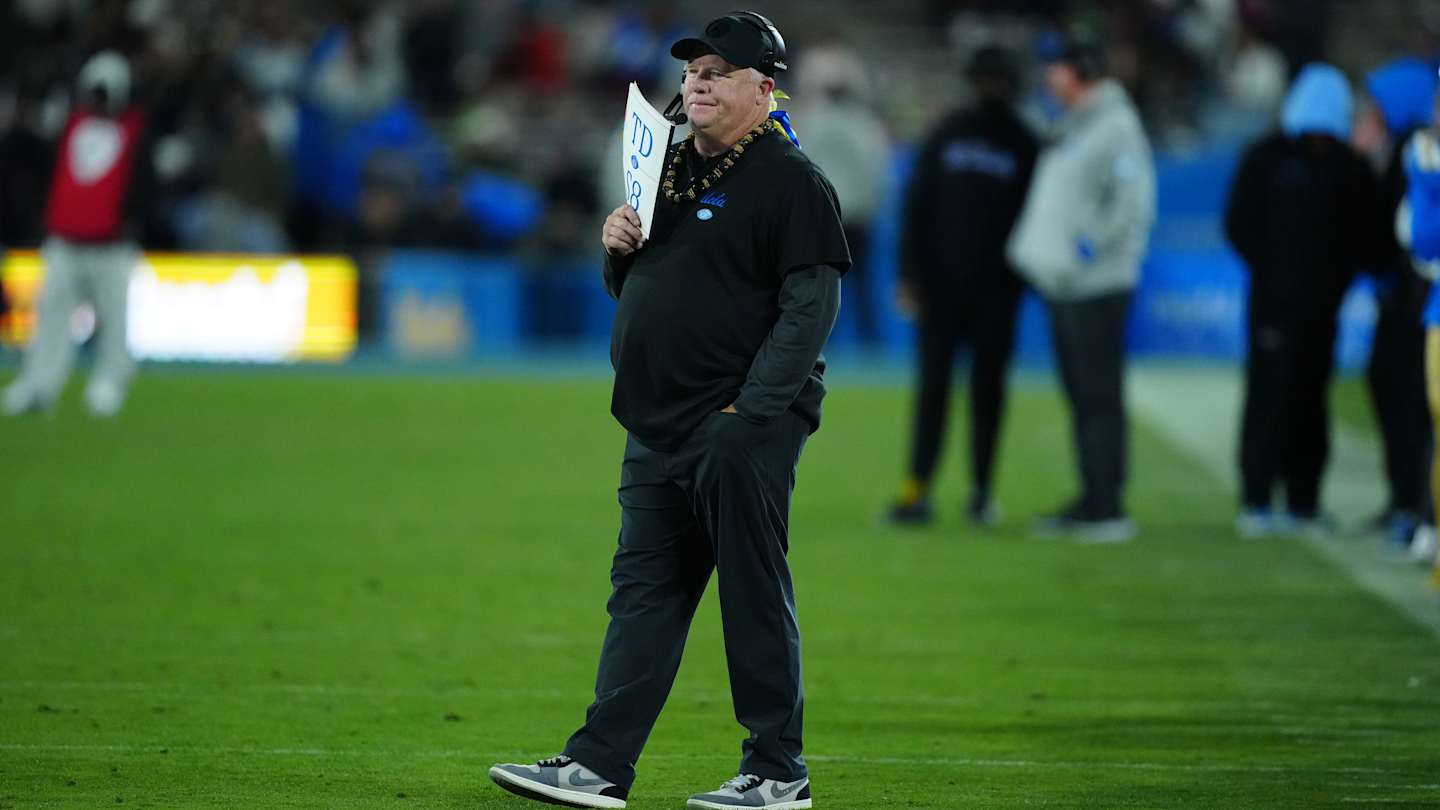UCLA Head Coach Chip Kelly Leaving to Become Offensive Coordinator at ...