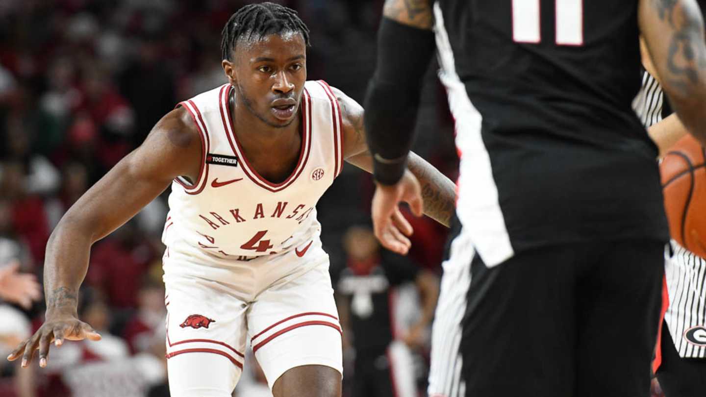 Looks like Davonte Davis will pay price for blowing off radio ...