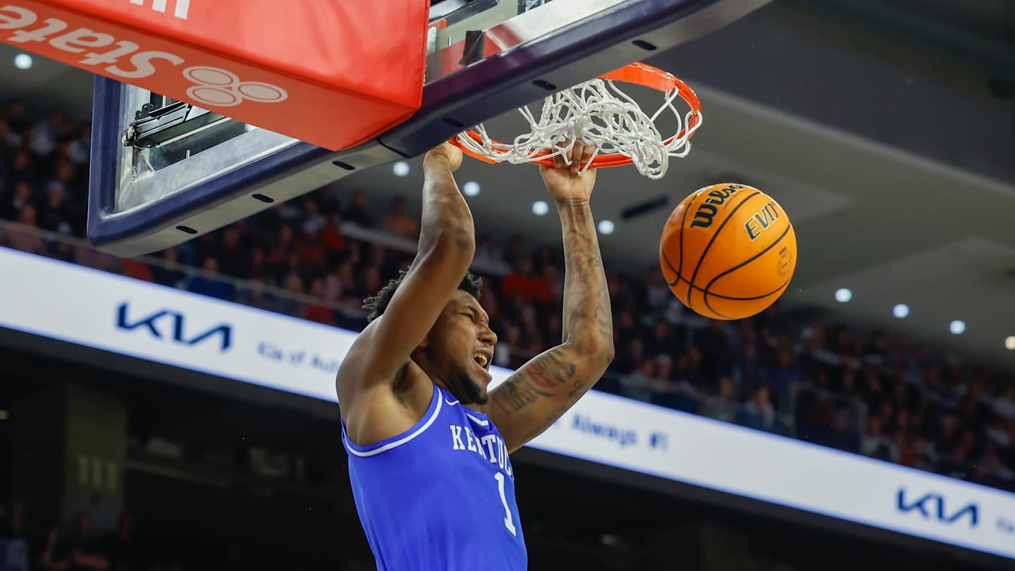 Halftime Thoughts: Justin Edwards has the hot hand as Kentucky leads ...
