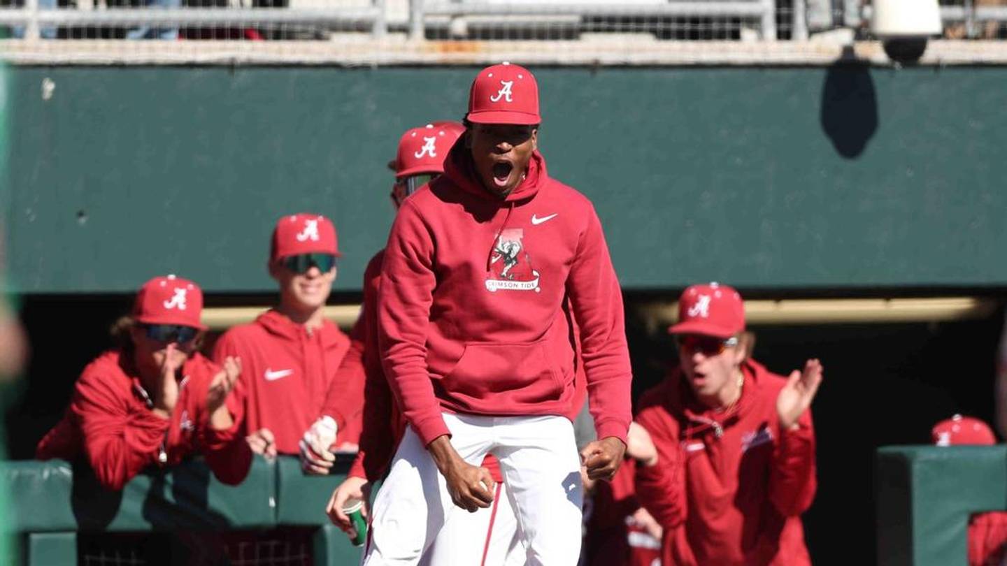 Alabama Closer Alton Davis II Makes Much-Anticipated Season Debut ...