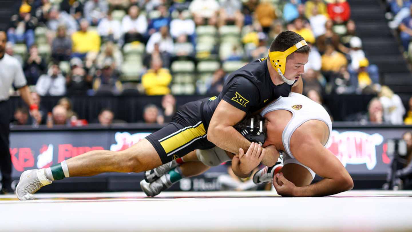 Zach Elam's Pin Gives Mizzou Wrestling 21-19 Win at South Dakota State ...