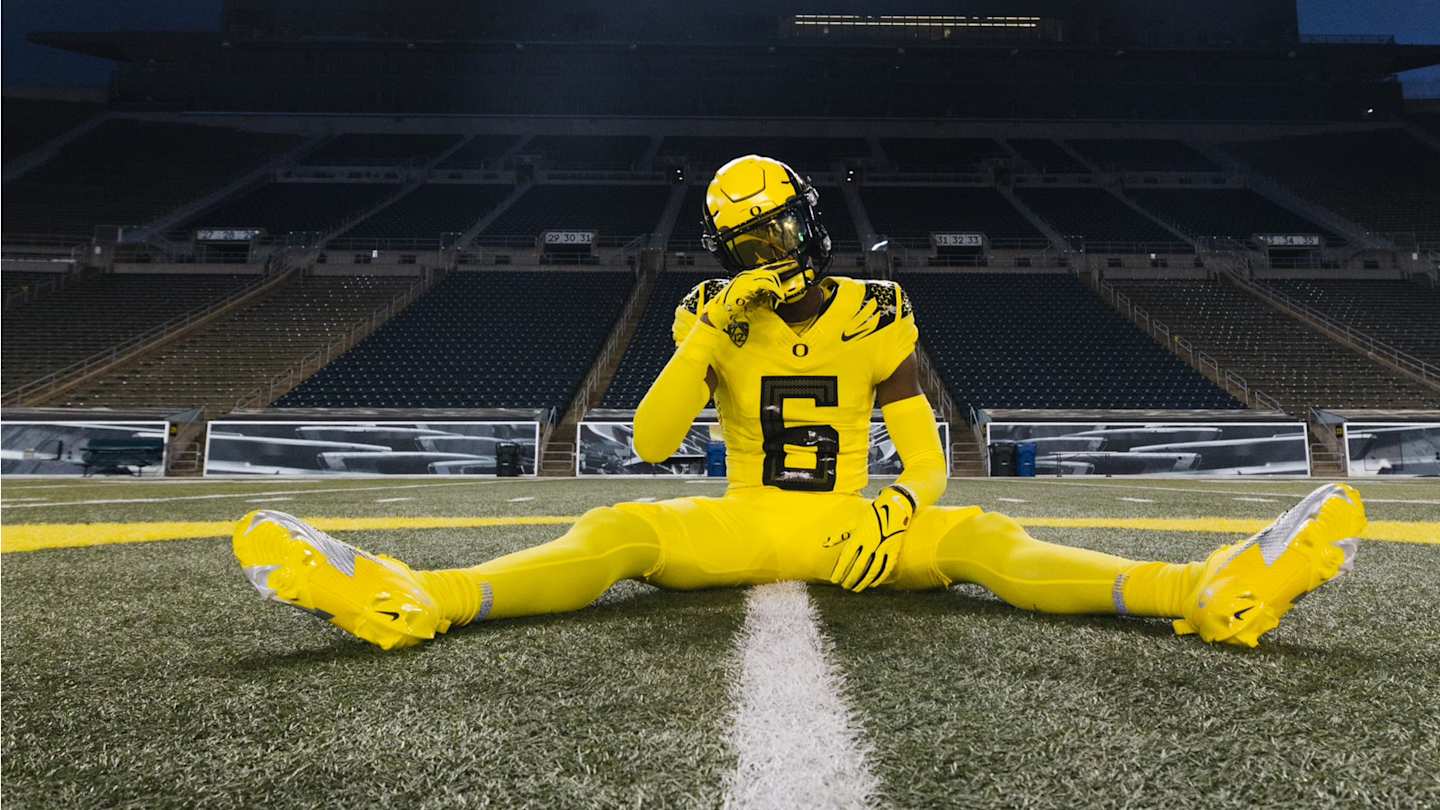 Oregon Recruiting: Oregon Continues Pushing For 2025 Cornerback Cobey ...