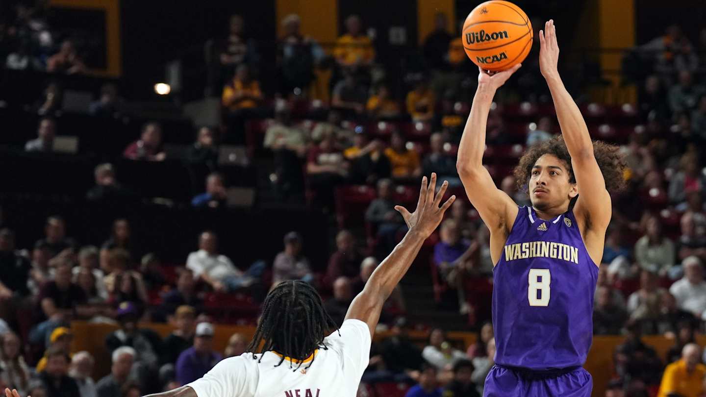 Calmese Sighting Registered in Huskies' Lopsided Loss to Arizona ...