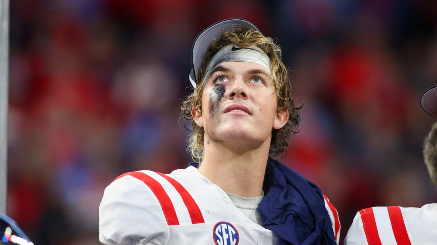 Ole Miss QB Jaxson Dart Inks NIL Deal With Private Jet Company - Sports ...