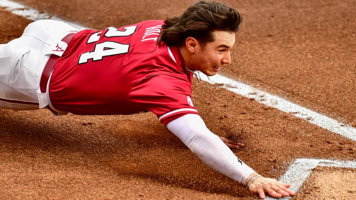 Razorbacks bats catch fire against Grambling, set new season high ...