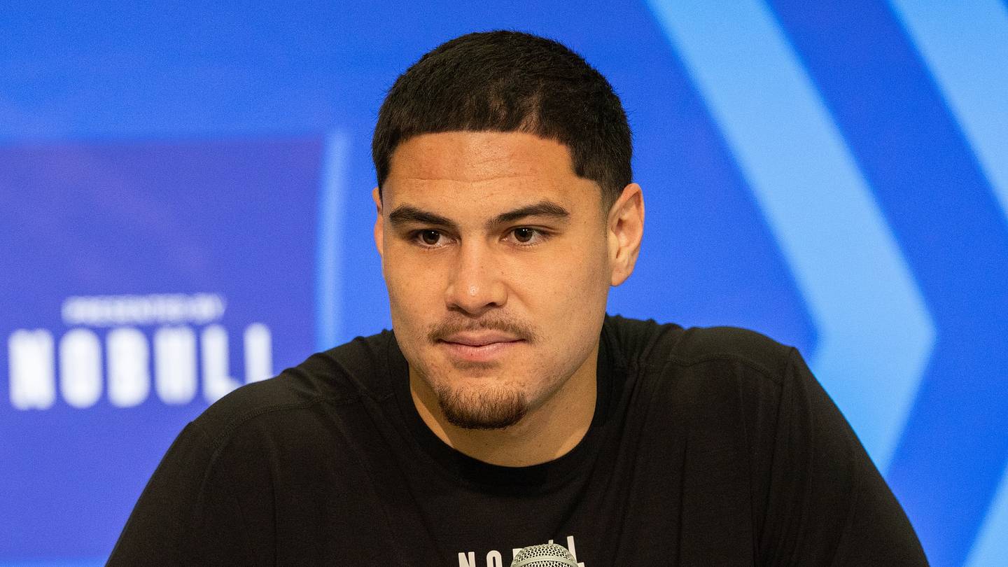 UCLA Football: Laiatu Latu Met With Storied NFC Team Ahead of Combine ...
