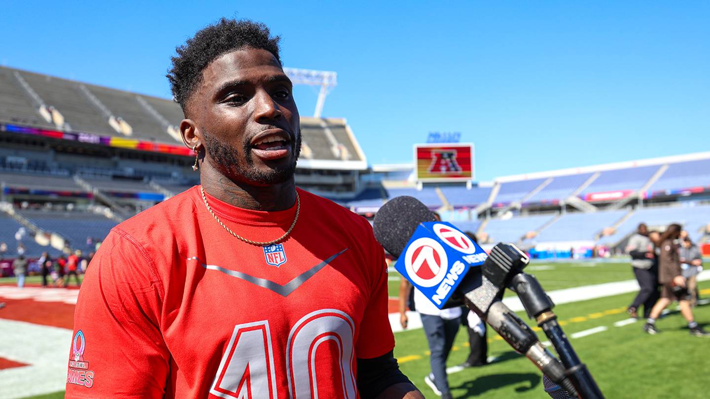 Dolphins’ Tyreek Hill Accused of Breaking Model’s Leg in Football Drill ...