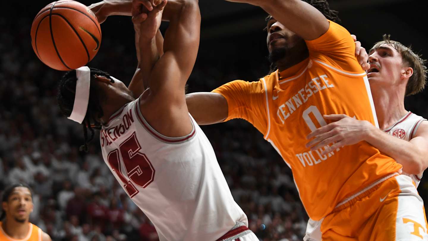 No. 4 Tennessee Wears Down No. 14 Alabama Basketball To Sweep Season ...