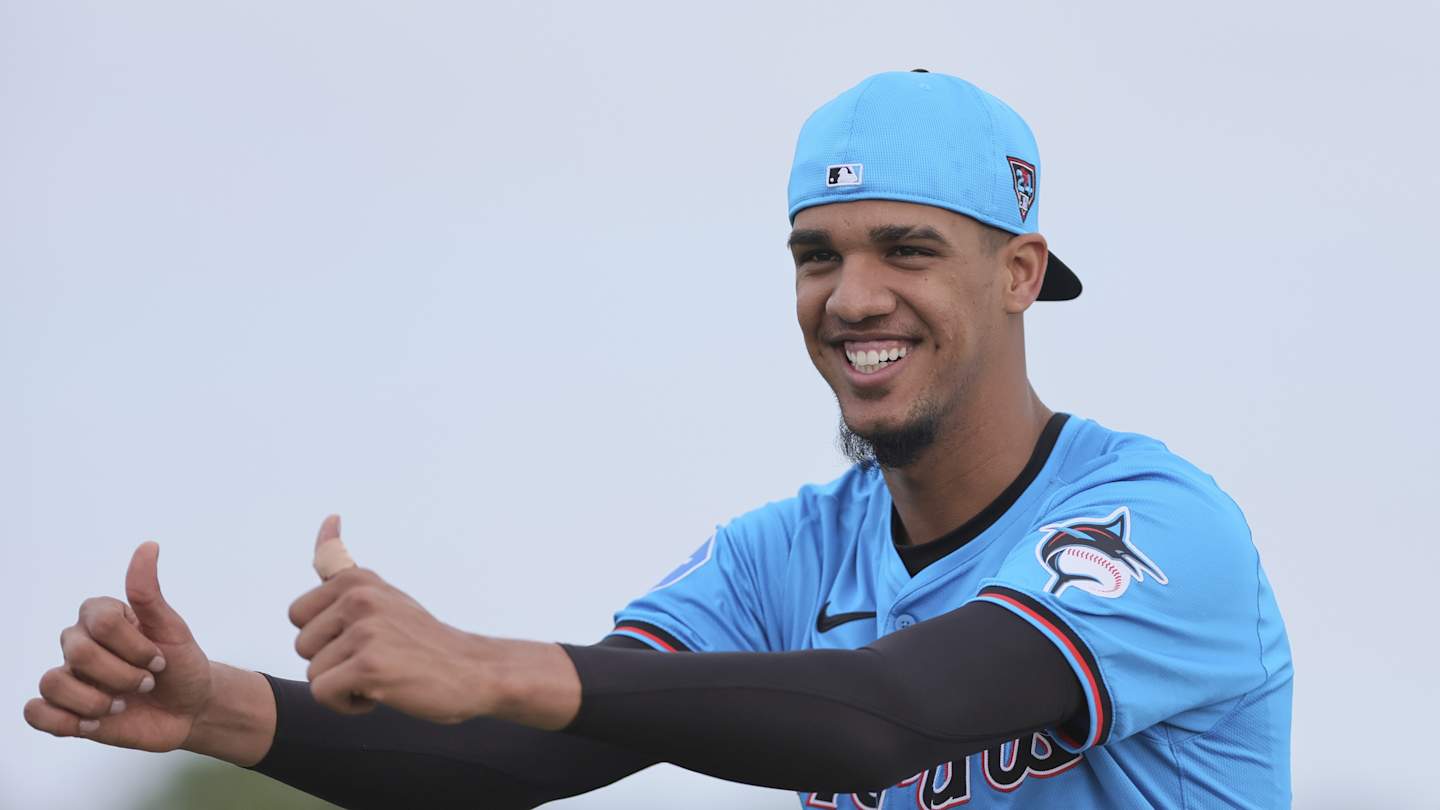 Miami Marlins' Young Stud Leaves Start with Injury, No Concern Moving ...