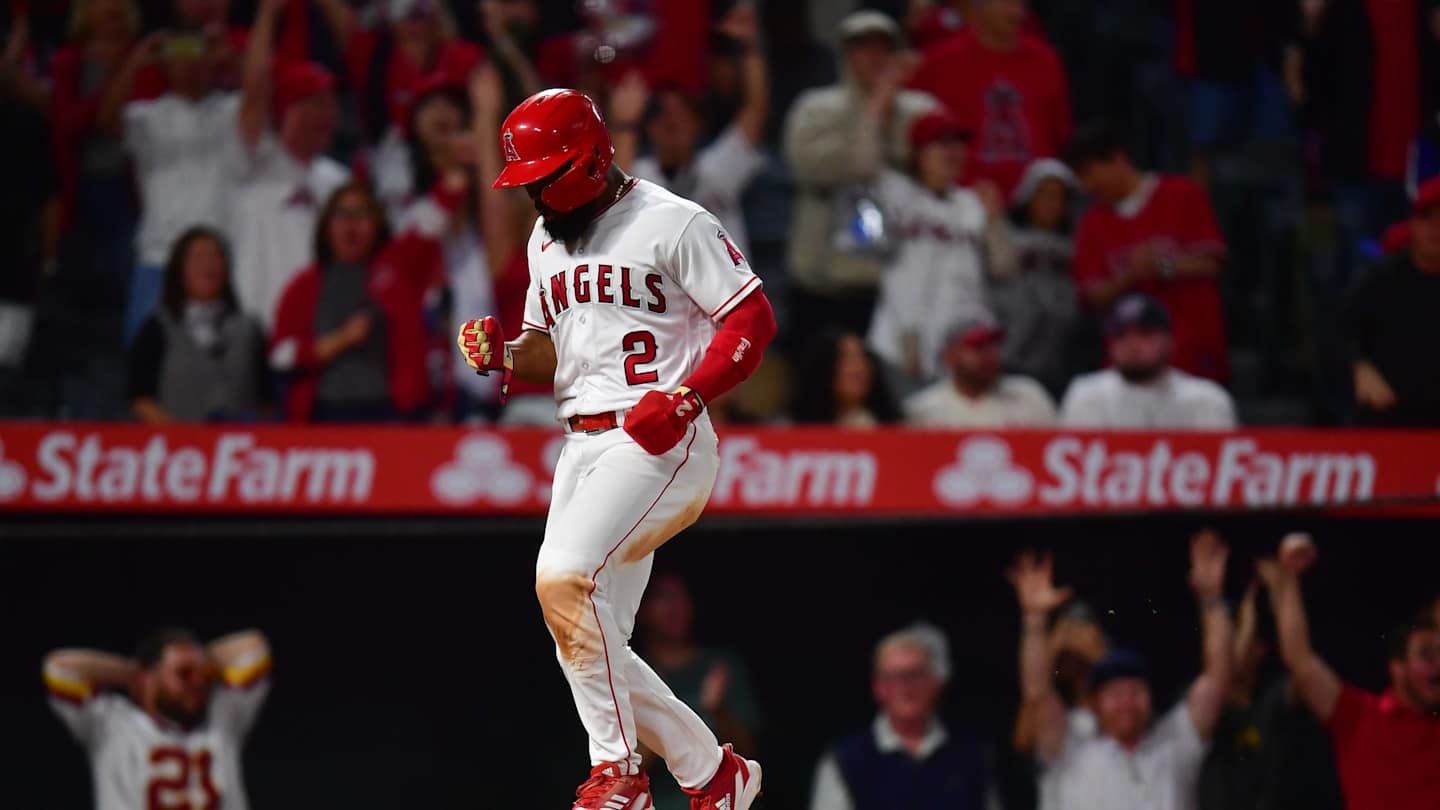 Angels Infielder Set to Make Spring Training Debut - Los Angeles Angels