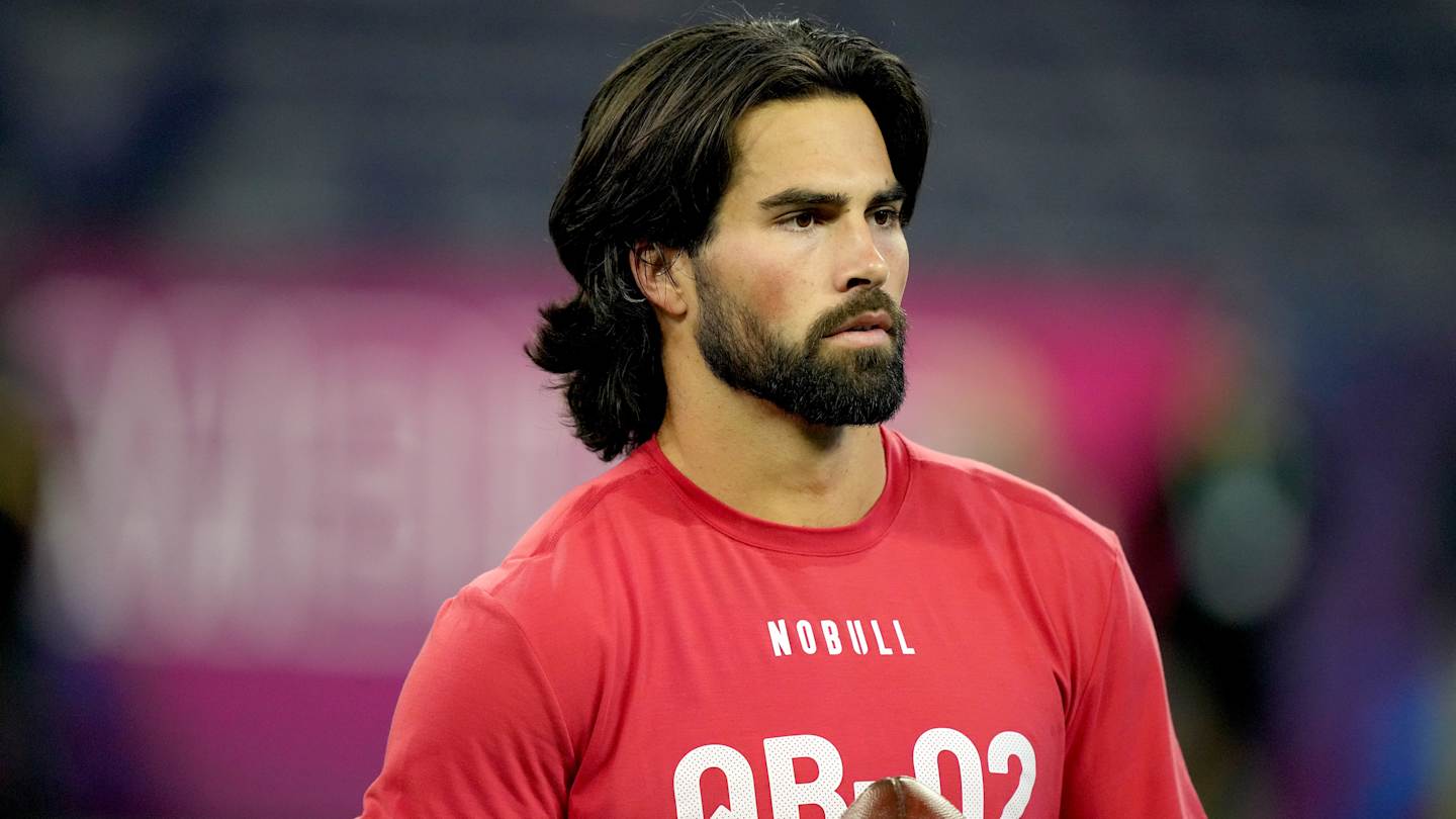 Cris Carter Was Captivated by QB Sam Hartman’s Good Looks at NFL ...