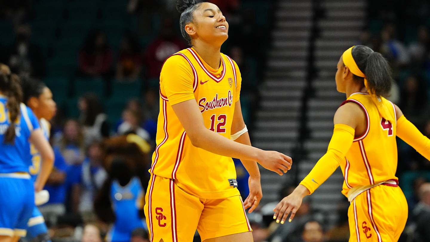 USC Women's Basketball: JuJu Watkins Officially Breaks Huge Caitlin ...
