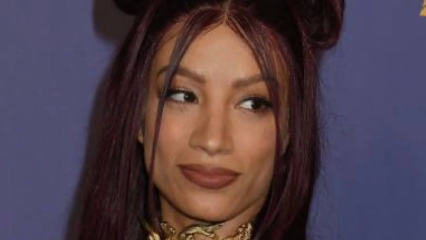 Mercedes Moné Debuts in AEW - Sports Illustrated Wrestling News ...