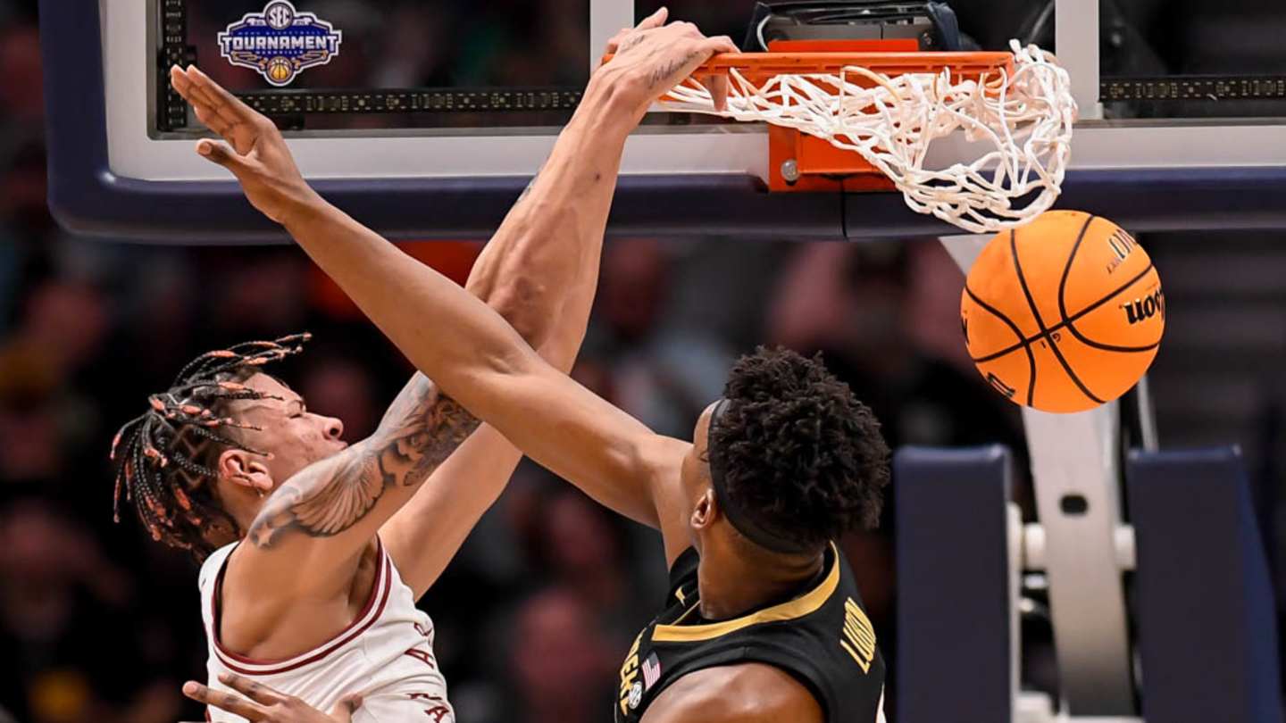 Arkansas Razorbacks avoid disaster with spurt from Khalif Battle and ...