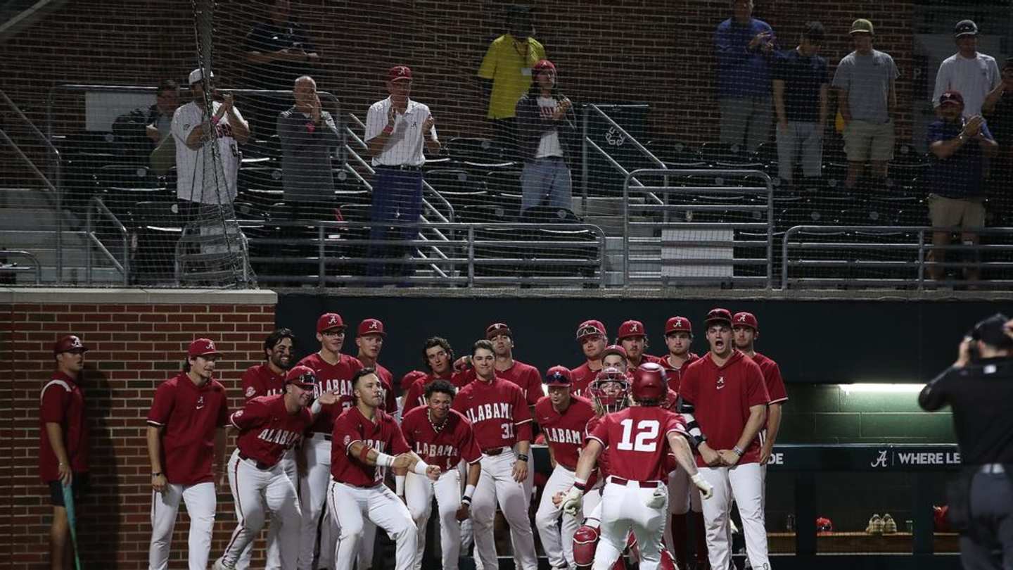 Alabama Baseball Poised, Ready Ahead of SEC Play - Sports Illustrated ...