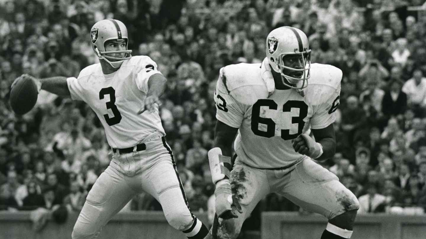 Raiders' Icon Gene Upshaw played and talked a great game - Sports Illustrated Las Vegas Raiders ...