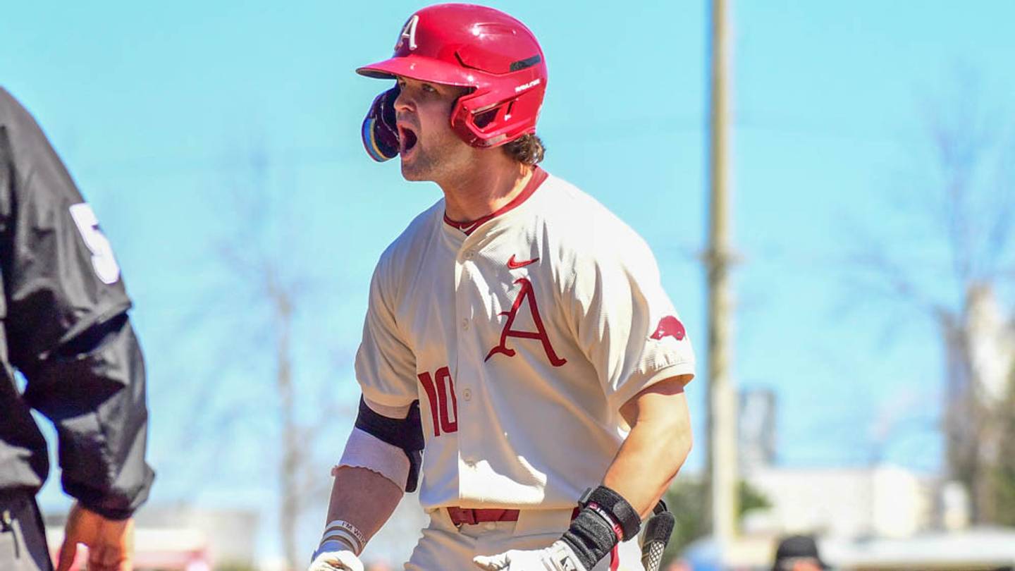 Razorbacks begin to impress its fans despite early plate struggles ...