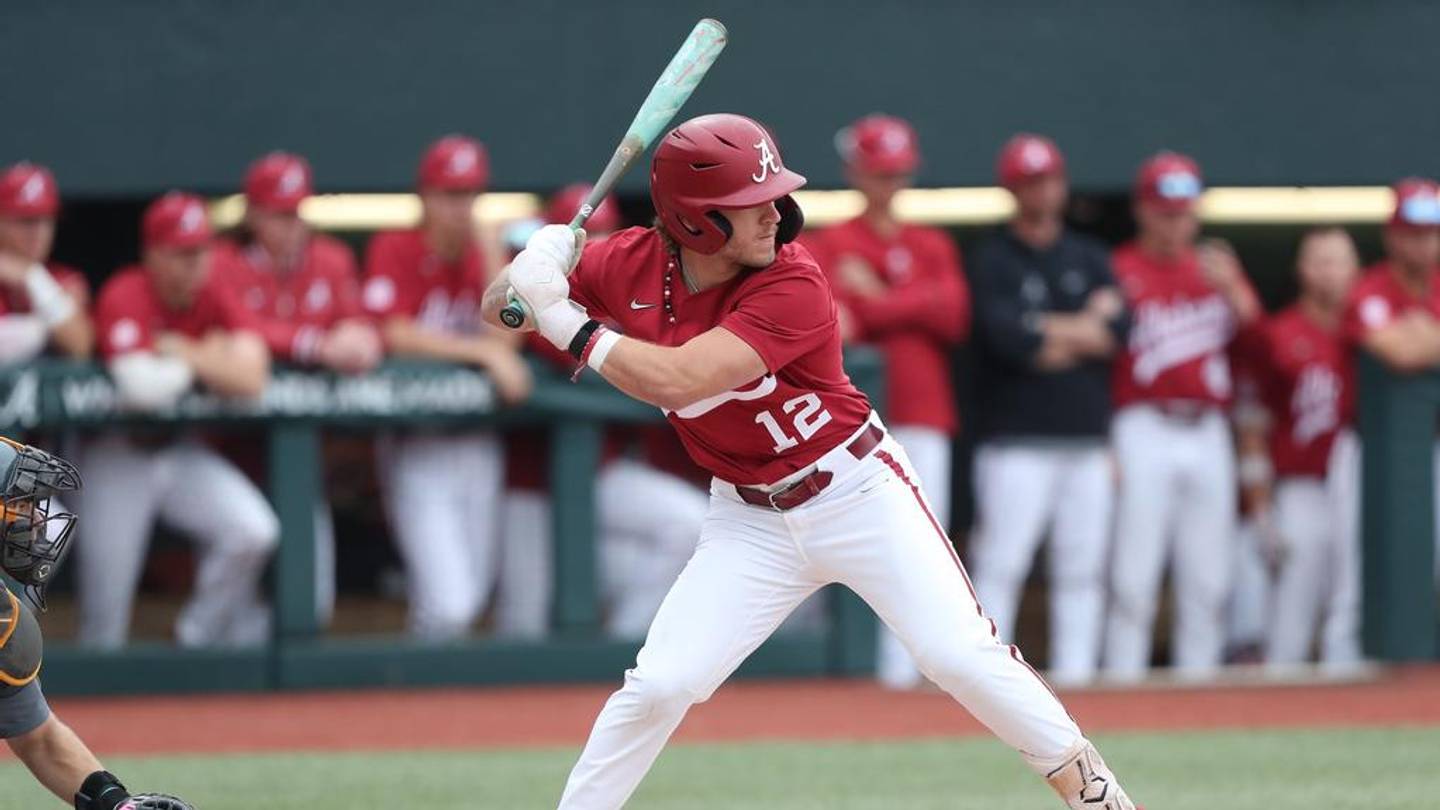 Gage Miller's Three-Run Home Run Pushes No. 14 Alabama Baseball Past No ...