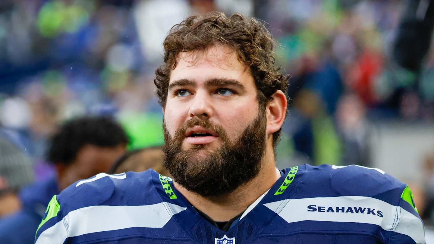 Former Cal Tackle Jake Curhan Signs With Chicago Bears - Sports ...