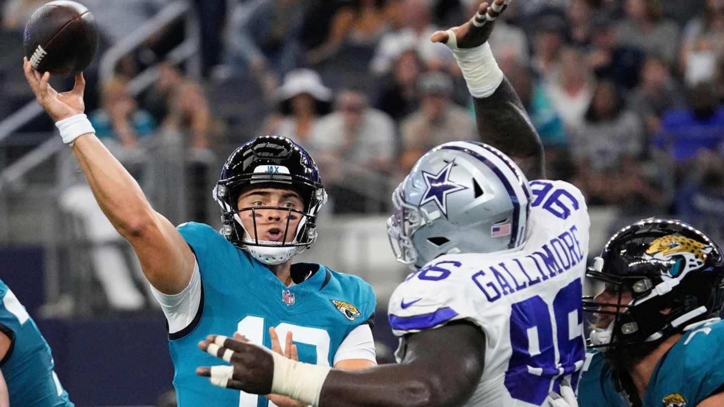 Jaguars Quarterback Shows Off Magician-Like Skills to Throw Electric ...