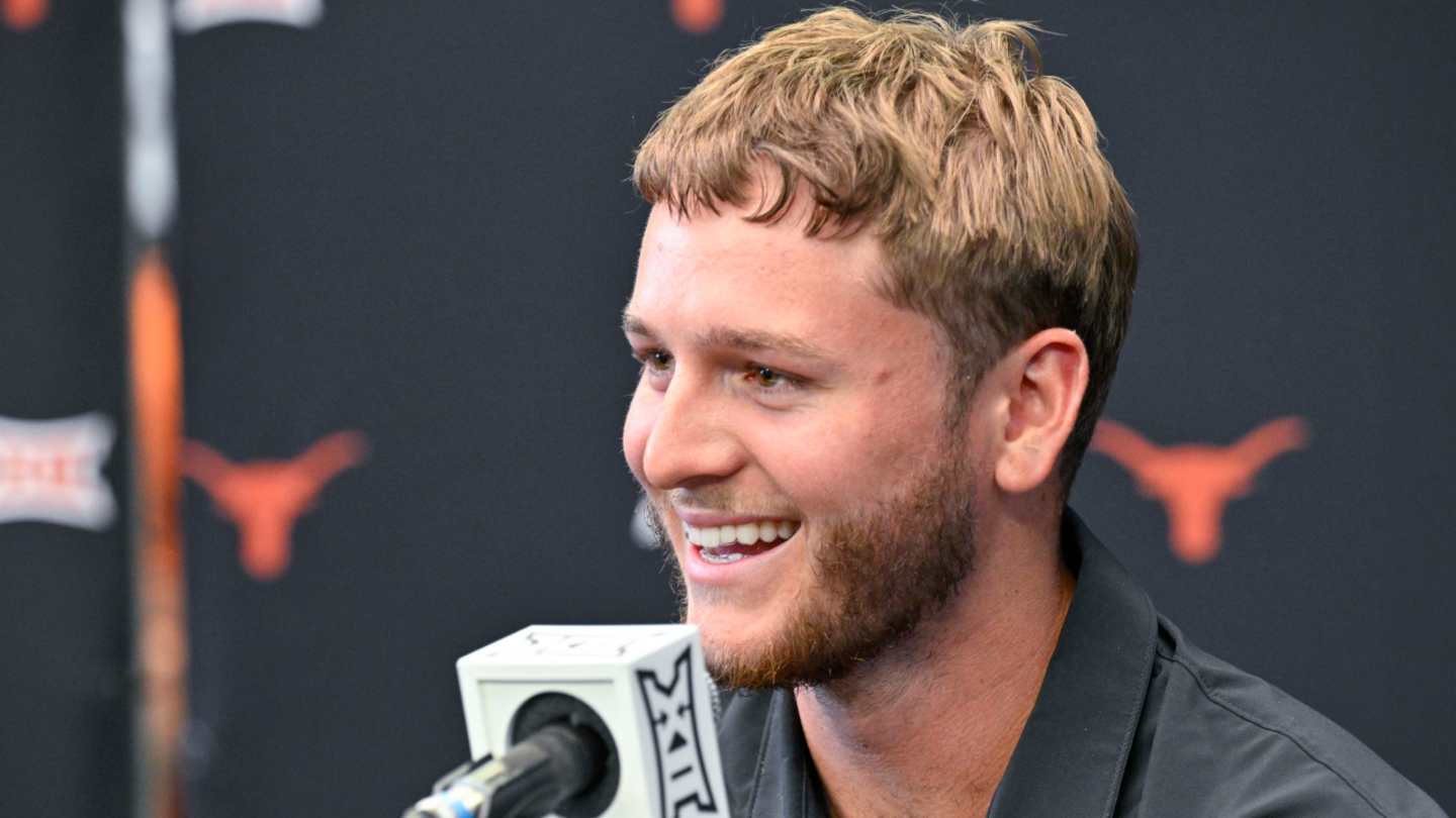 Texas QB Quinn Ewers Got Roasted by College Football Fans Over Awkward ...