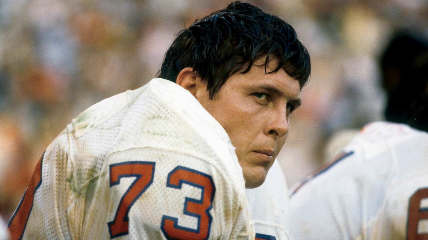 Bama in the NFL: John Hannah was Punishing for New England Patriots ...