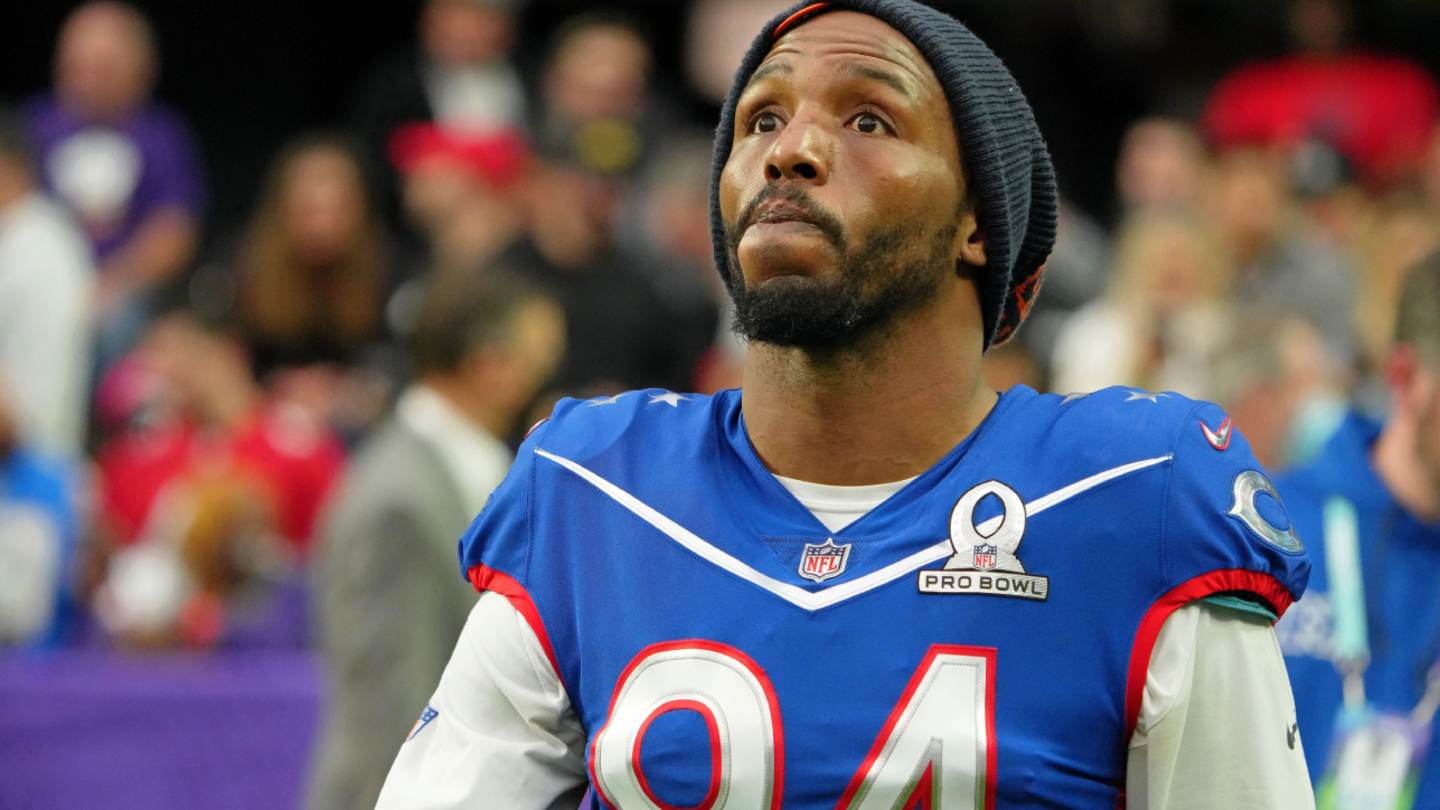 Robert Quinn, Veteran NFL Pass-Rusher, Arrested on Hit-and-Run, Battery ...