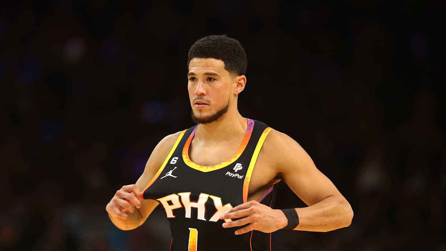 Devin Booker Debuts Nike Book 1 in Star-Studded Scrimmage - Sports ...