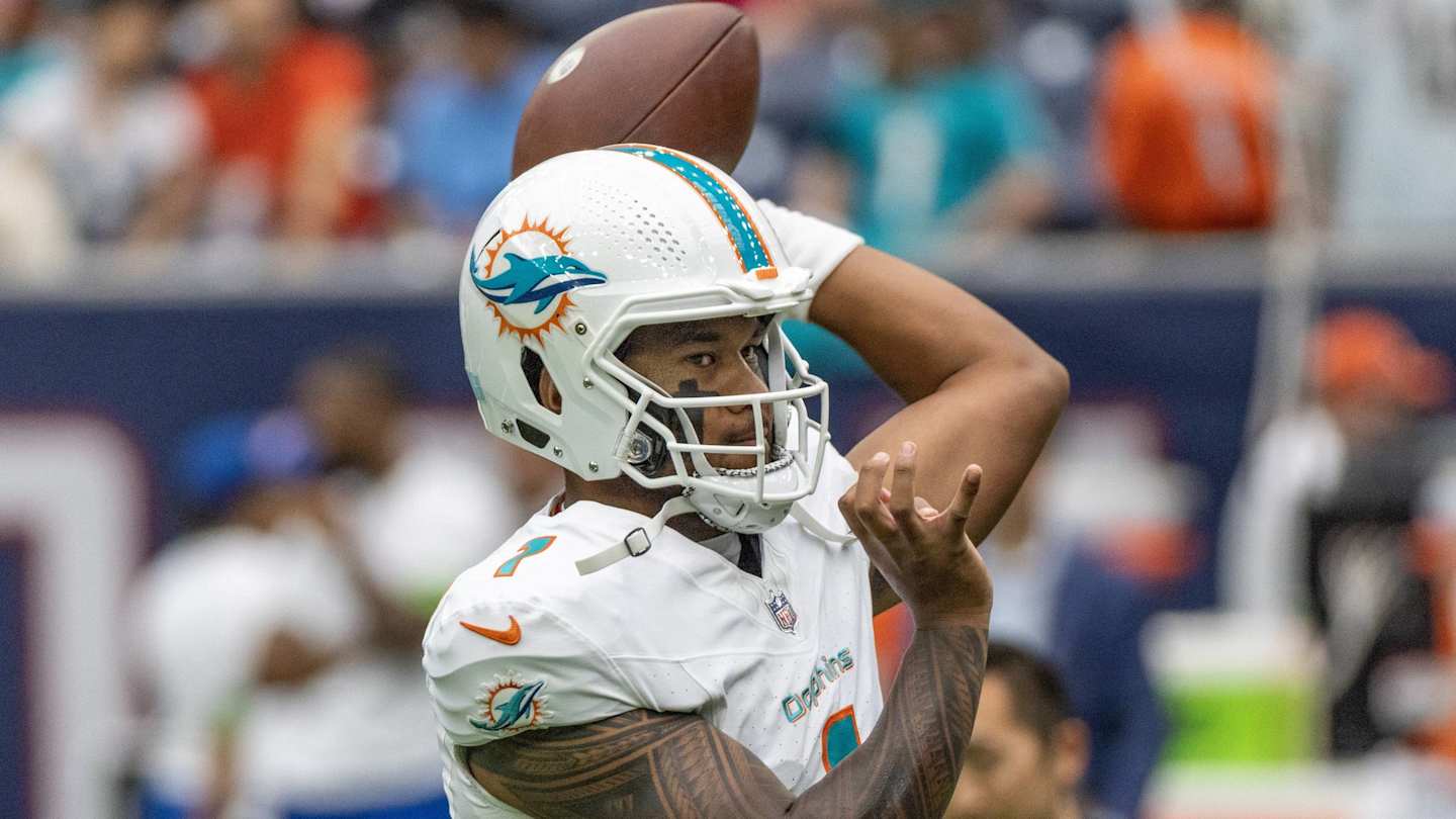 Dolphins’ Tua Tagovailoa Throws Interception on First Pass of 2023 Preseason - Sports Illustrated