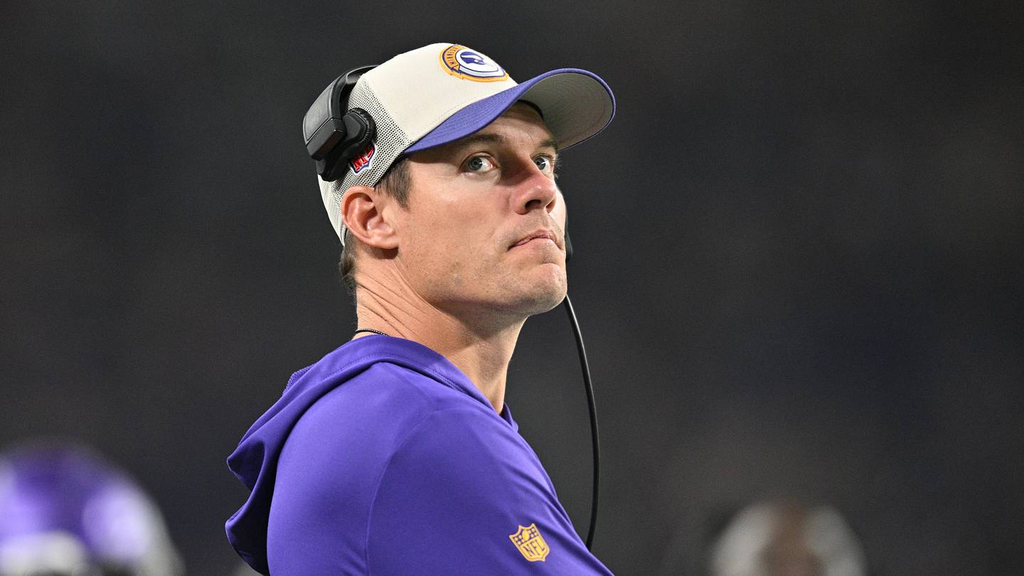KOC gives injury updates on Vikings' NaJee Thompson, N'Keal Harry ...