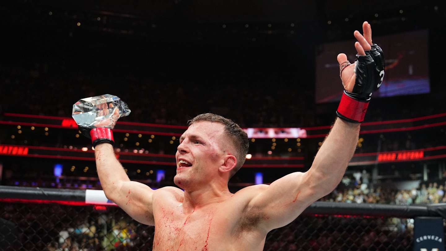 Brad Katona Wins TUF Bantamweight Finale - Sports Illustrated Wrestling ...