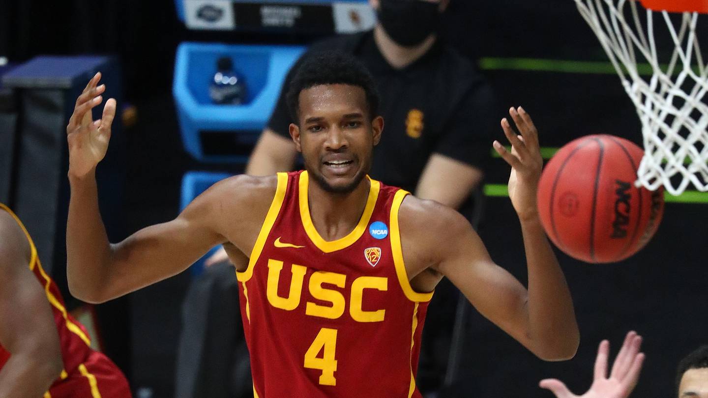 USC Basketball: Trojan-Turned-Pro Makes Writer's Top 10 List Of Best ...