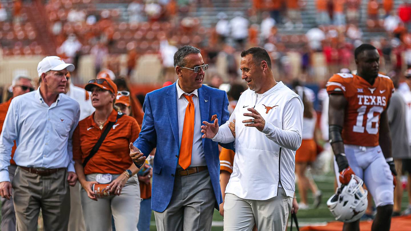 'Embrace the Hate': Texas Longhorns Athletic Director Chris Del Conte ...