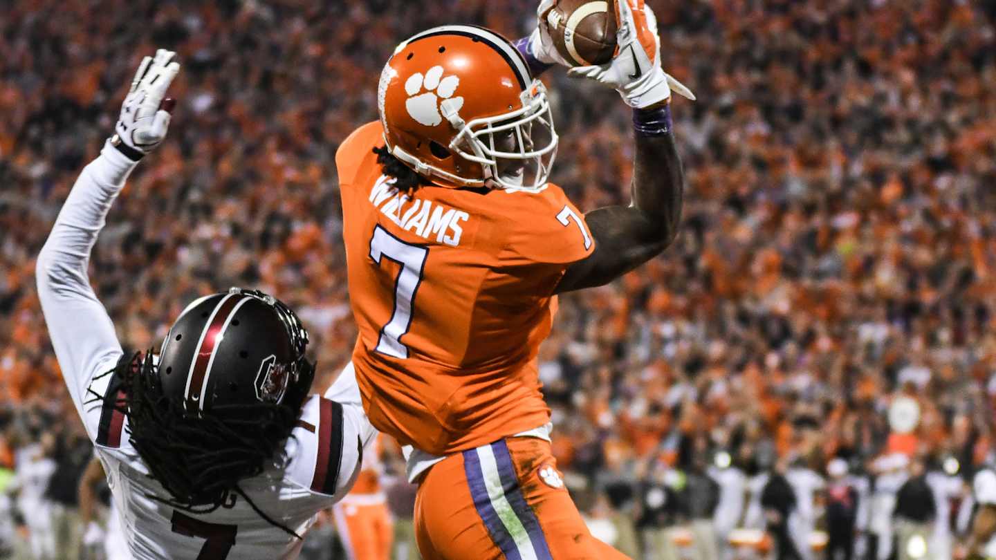 Mike Williams shares a wild story on how he committed to Clemson ...