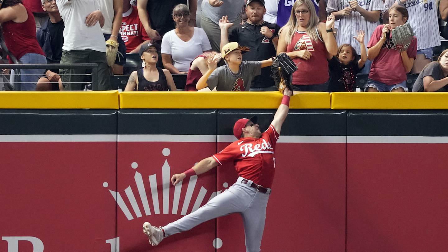 Diamondbacks Fan Snags Robbed Home Run From Cincinnati Reds' Spencer ...