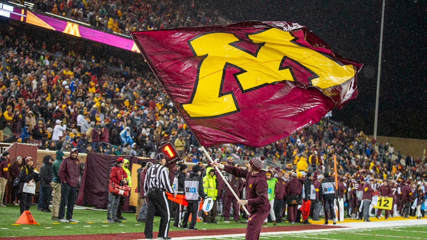 Fan Experience Guide: Minnesota Game - All Huskers