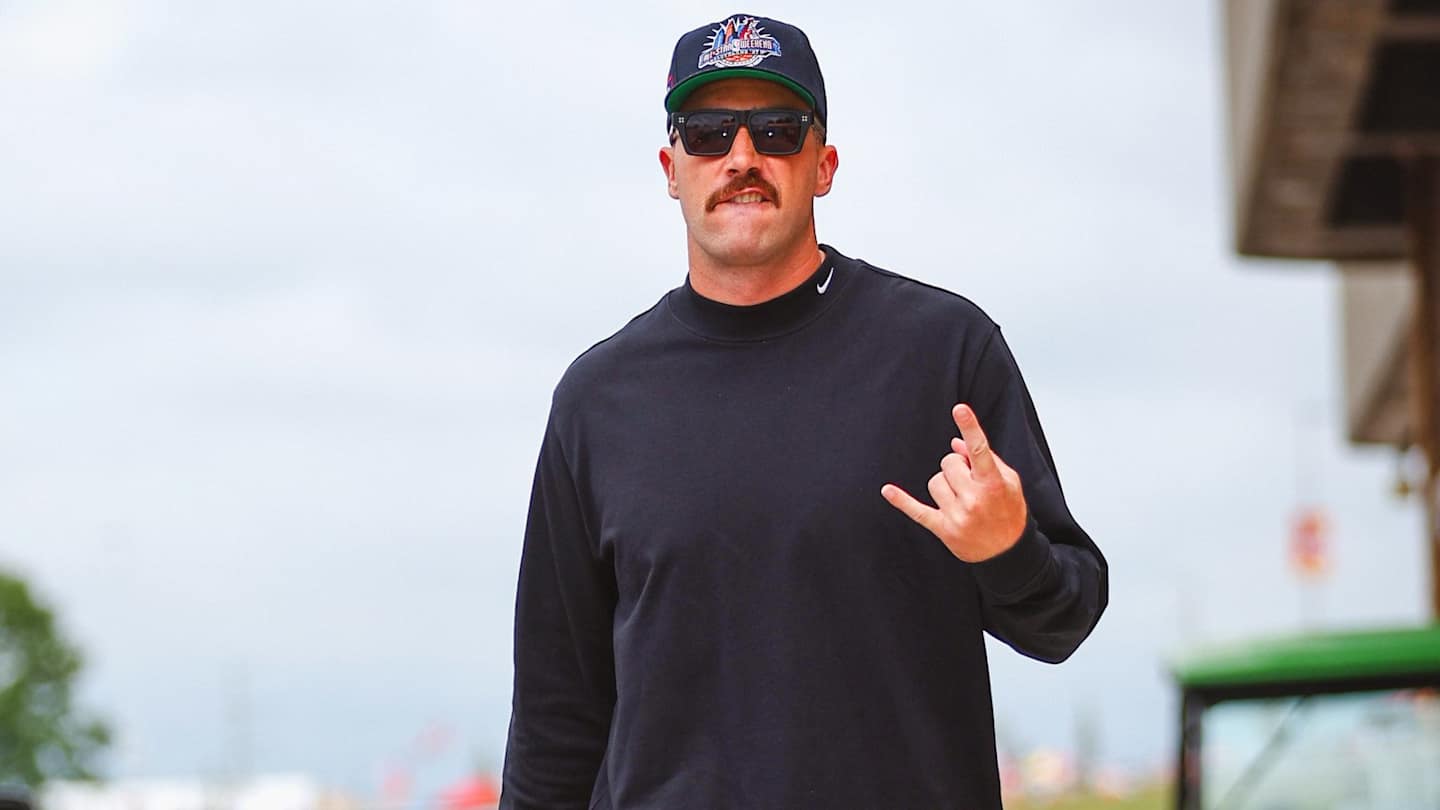 Travis Kelce Wears Cleveland-Inspired Outfit to Chiefs Game - Sports ...