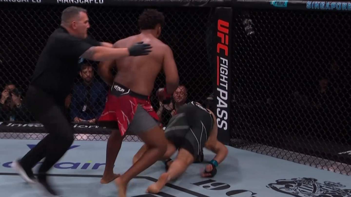 VIDEO: Waldo Cortes-Acosta Scores Faceplant KO at UFC Singapore ...