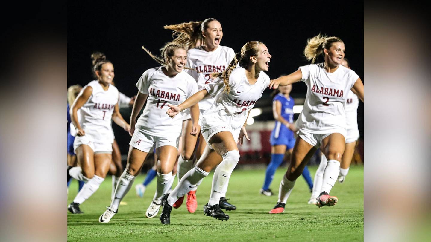 Alabama Soccer Bests Memphis in War of Attrition - Sports Illustrated ...