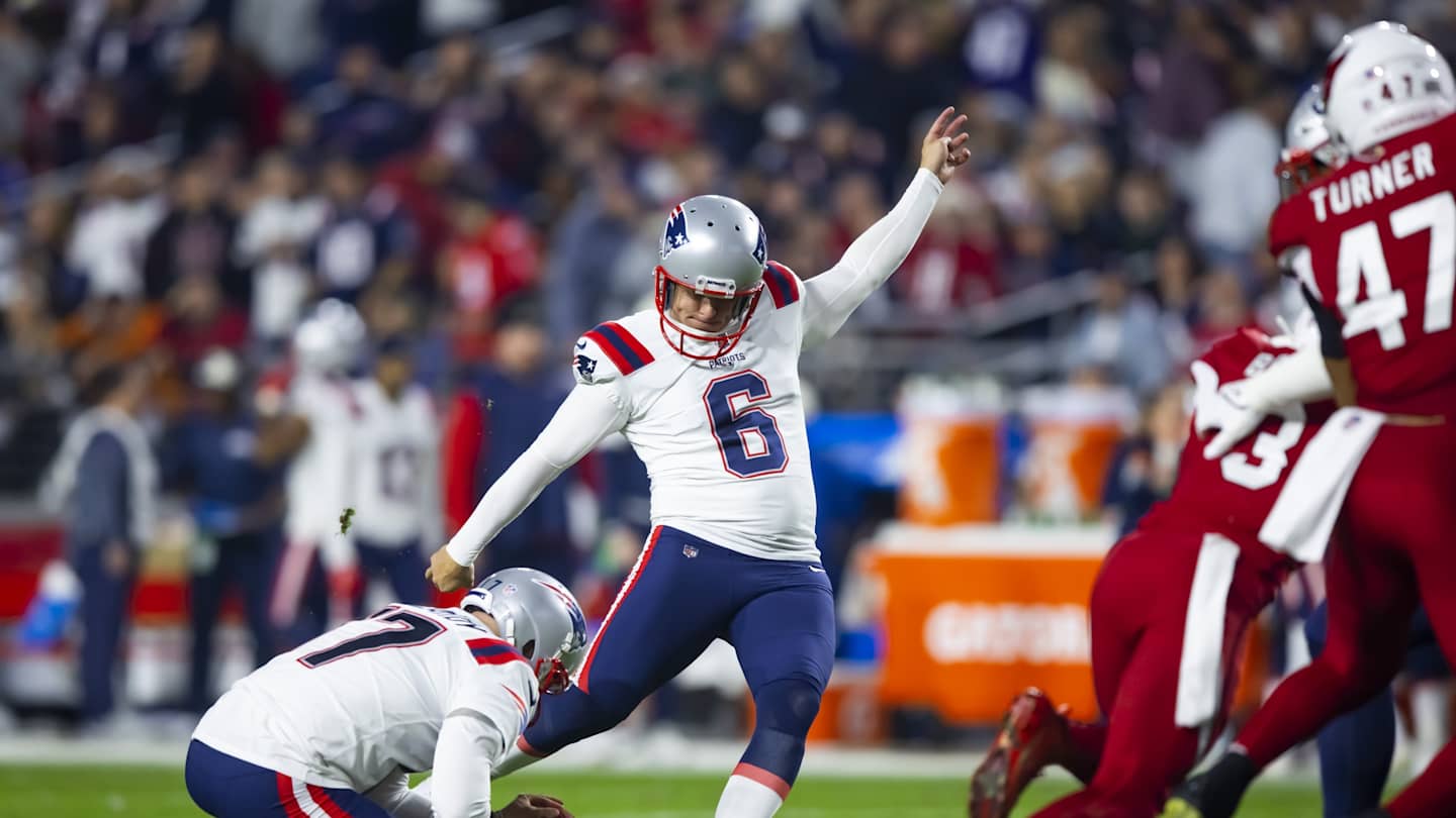 Tennessee Titans Acquire K Nick Folk in Trade with New England Patriots ...