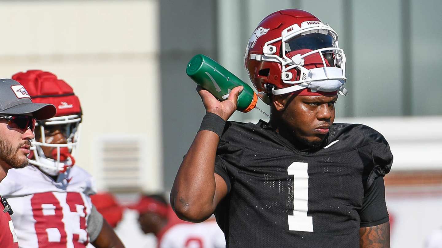 WATCH: What Razorback players add insight into depth chart Tuesday ...