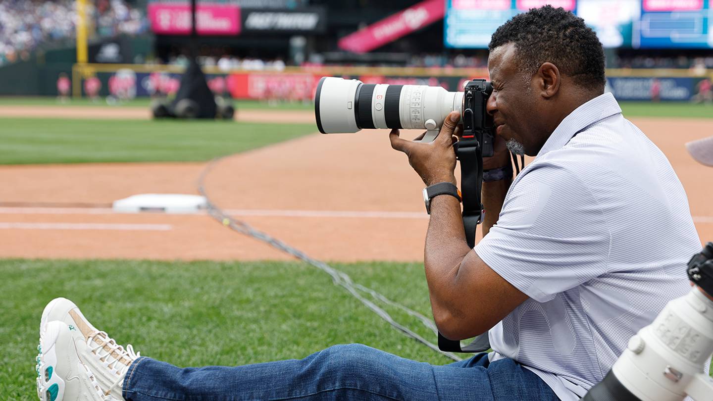 Ken Griffey Jr. Working As Photographer for Lionel Messi, Inter Miami ...