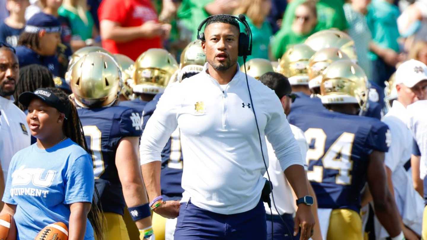 Notre Dame Notebook: Defense, Pass Game, Running Backs, Two-Minute ...