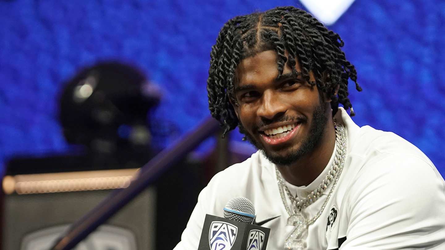 Tom Brady Texted Shedeur Sanders a Three-Word Message After Colorado’s ...