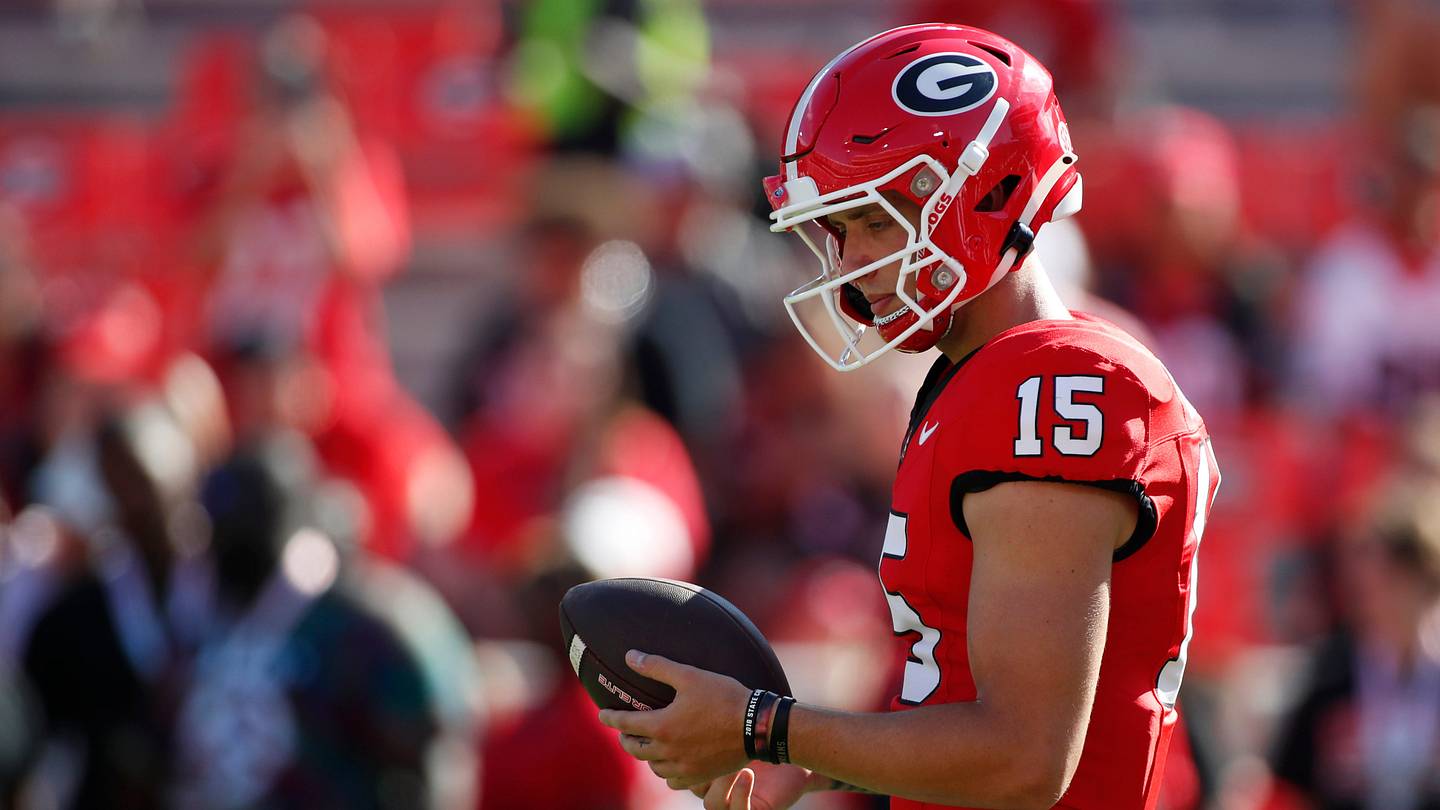 Carson Beck's Debut Puts Him Near the Top of History of Georgia ...