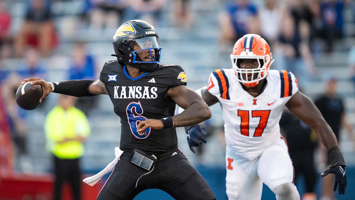 Hawking Points: Kansas Jayhawks Takes Down Illinois Illini 34-23 - Blue ...