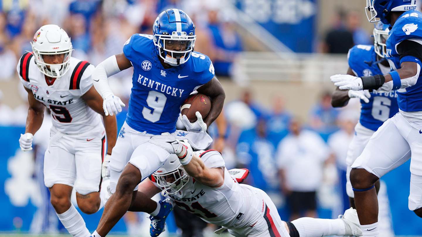 WATCH: Tayvion Robinson scores to get the Cats on the board - Sports ...