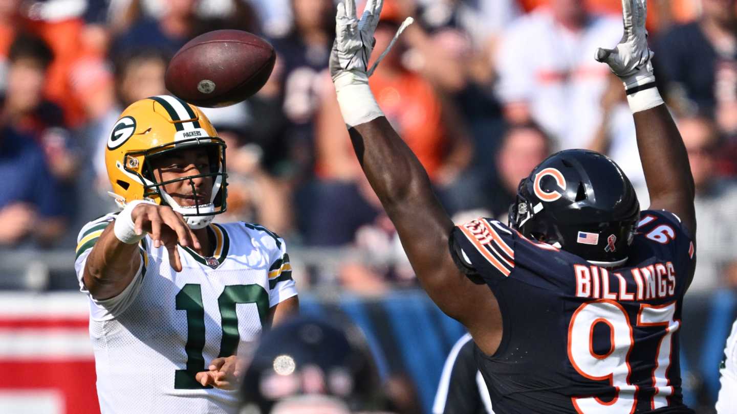 NFL Fans Crushed the Bears After They Got Destroyed by Jordan Love-Led ...